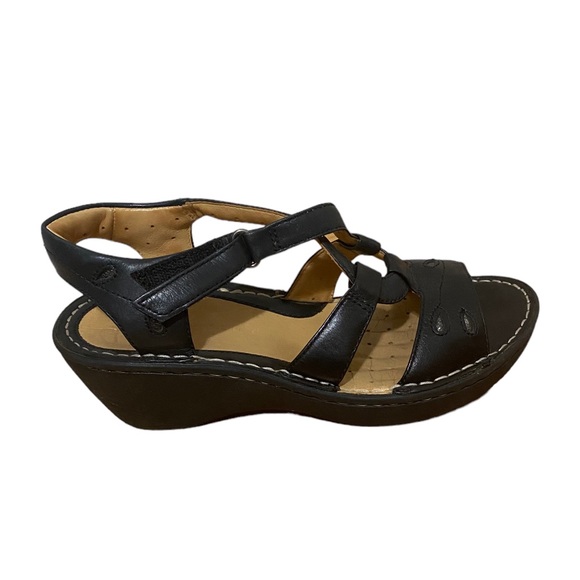Clarks | Shoes | Clarks Unstructured Black Leather Platform Wedge ...